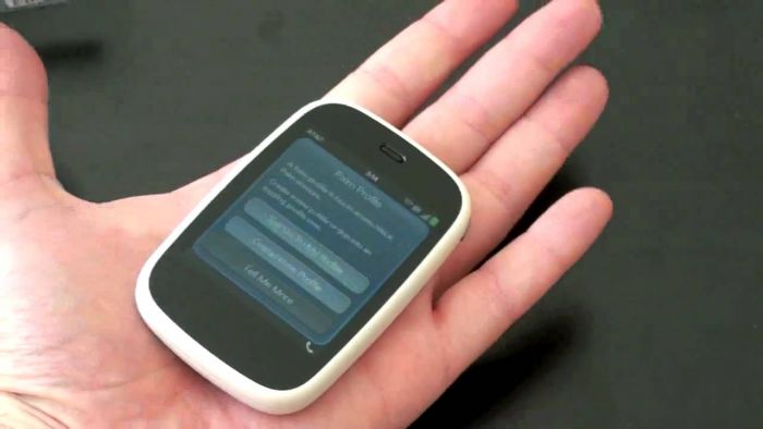 Tiny è lo smartphone più piccolo al mondo, ecco la rivoluzione fuori ...