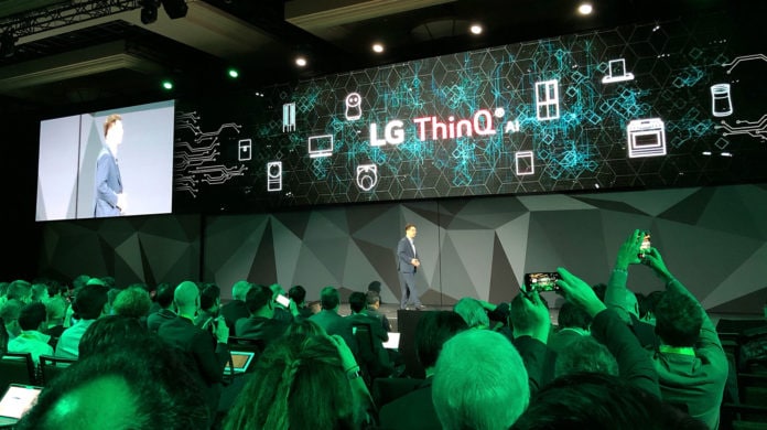 LG, ecco i nuovi monitor con tecnologia nano IPS presentati al CES 2018