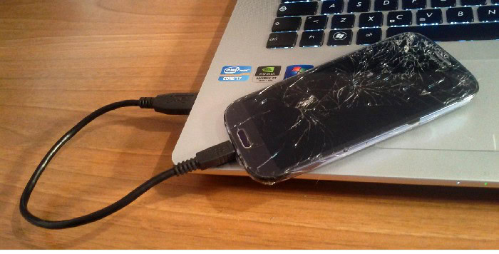 Android: come recuperare i dati da uno smartphone rotto