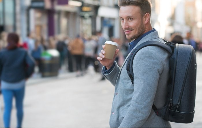 Una startup italiana usa il sistema fingerprint in uno zaino smart