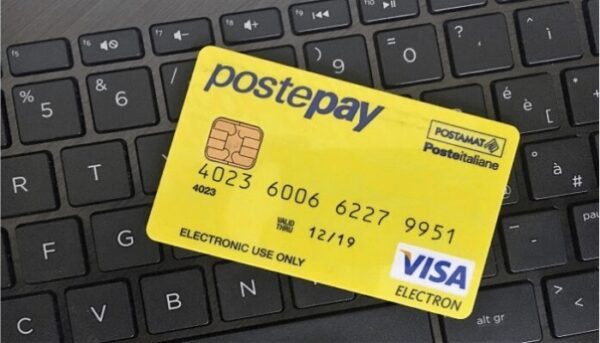 Postepay: la carta preferita dai truffatori per rubare i soldi dai ...