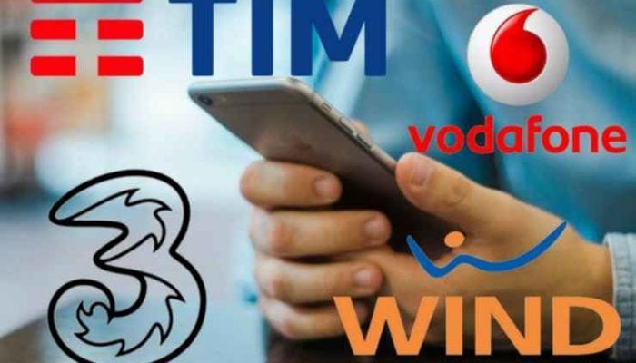 Telefonia mobile: come TIM Wind 3 e Vodafone ti tolgono i soldi dalla SIM