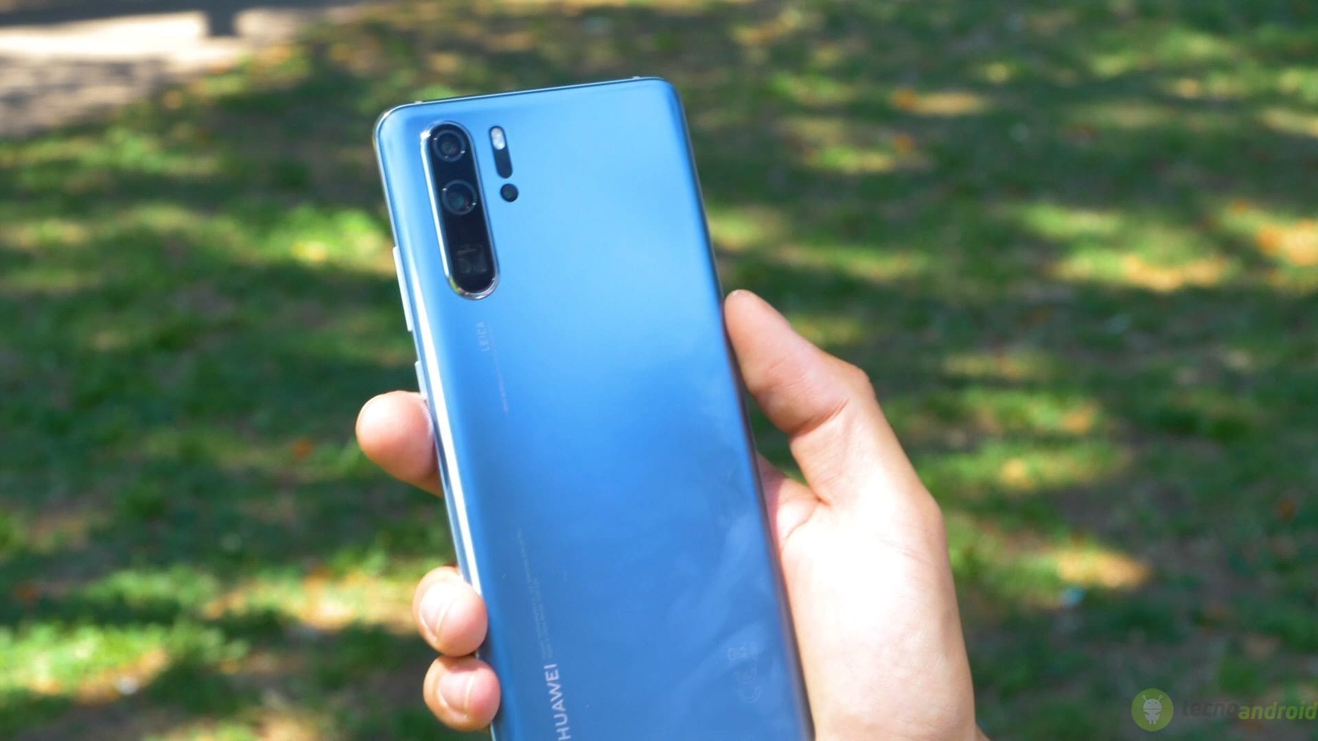 Recensione P30 Pro New Edition: ritorno al futuro con i servizi Google!