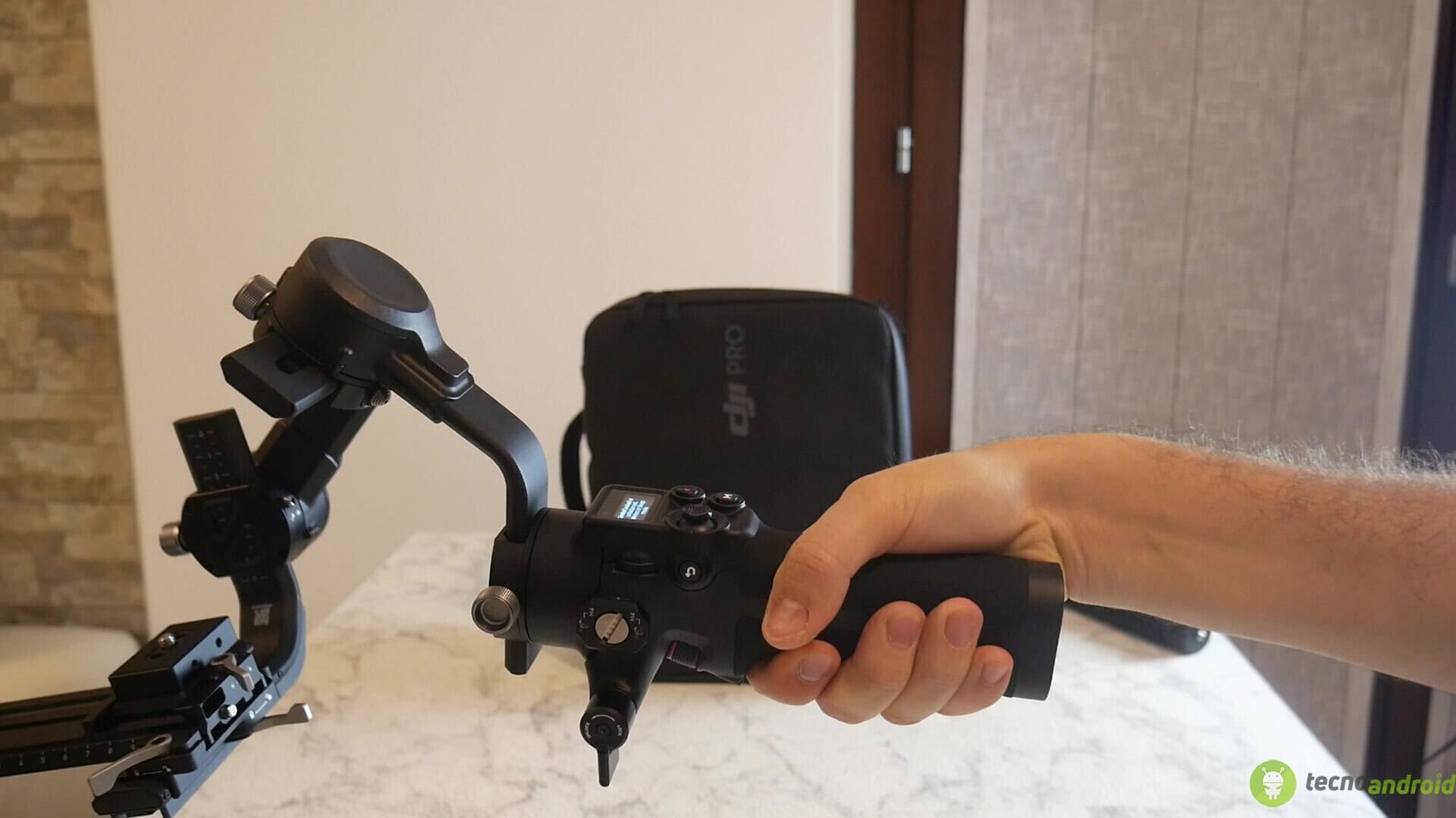 Recensione DJI Ronin SC2: gimbal leggero, portatile, resistente e Smart ...