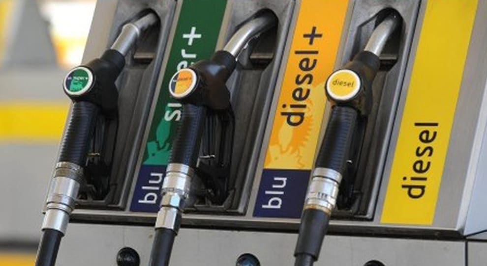Diesel: prezzi in netto aumento insieme a quelli della Benzina
