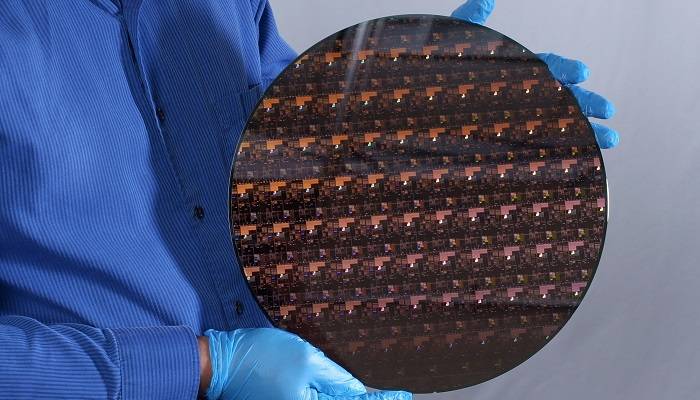 IBM ha appena annunciato il primo chip al mondo a 2 nanometri