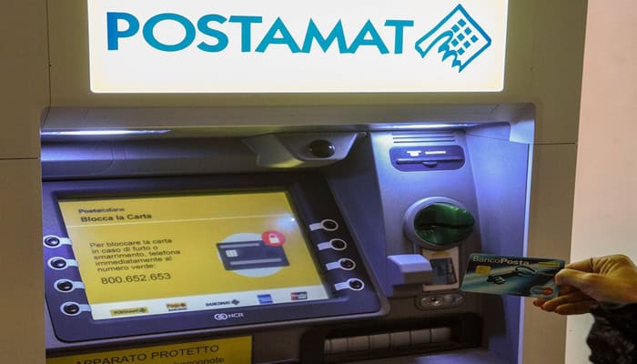Postepay e la truffa del bancomat: ecco come viene svuotato il conto ...