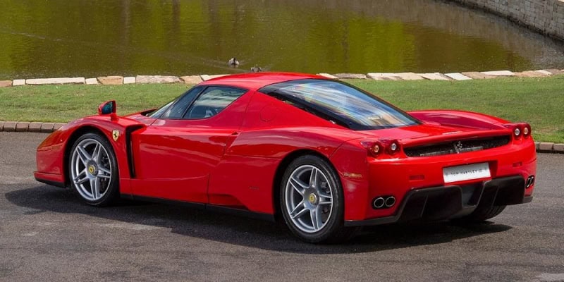 Ferrari Enzo da record, raggiunti i 150 mila chilometri percorsi ...