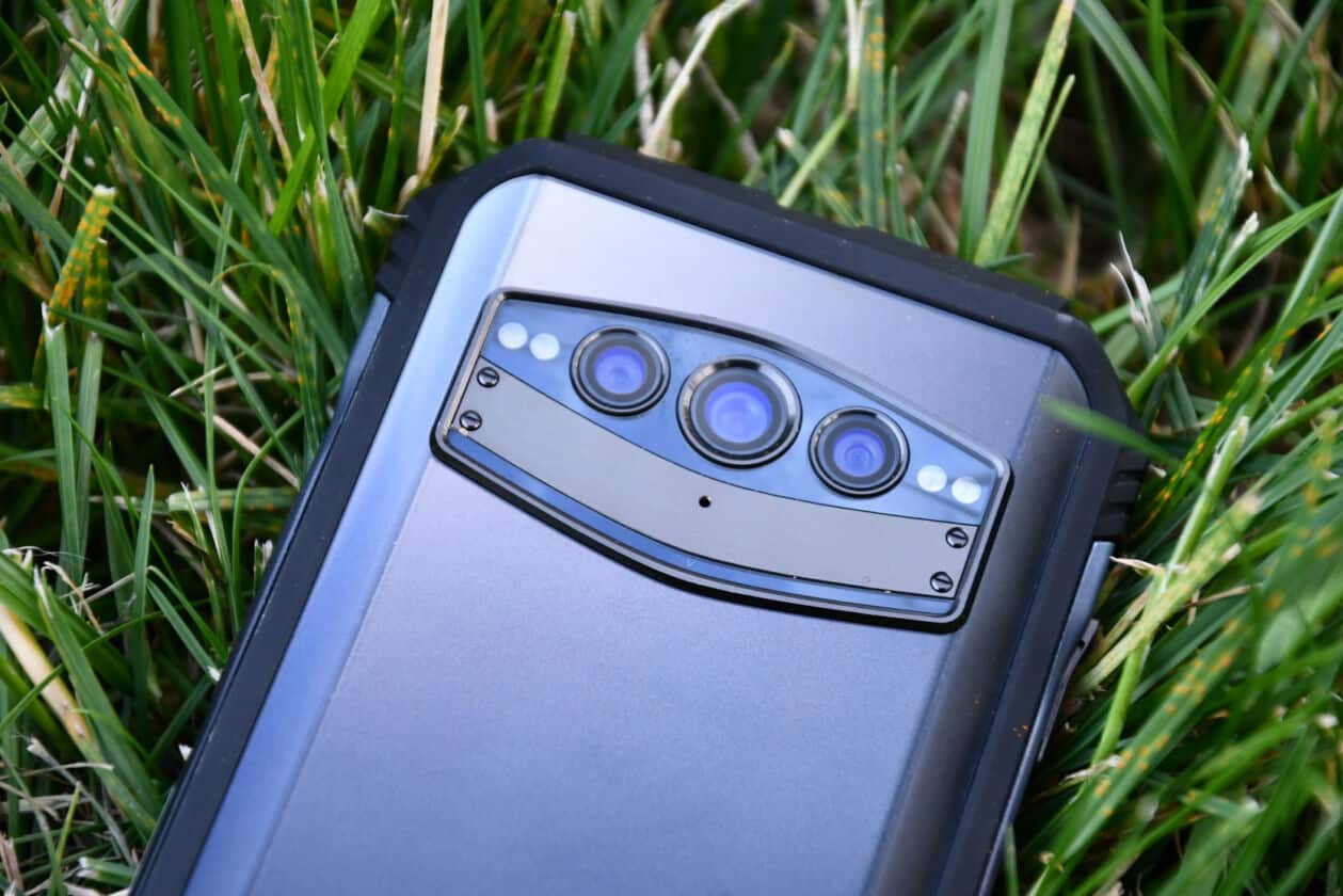 Doogee V30T: il rugged phone bello, economico e soprattutto ...