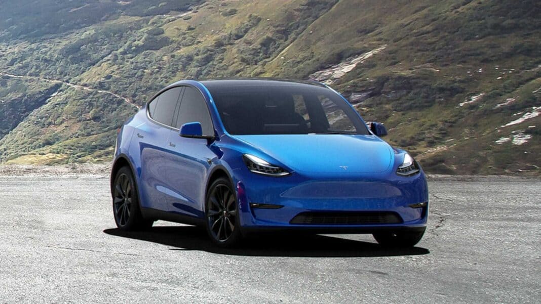 Tesla richiama i suoi veicoli per le spie presenti sul cruscotto