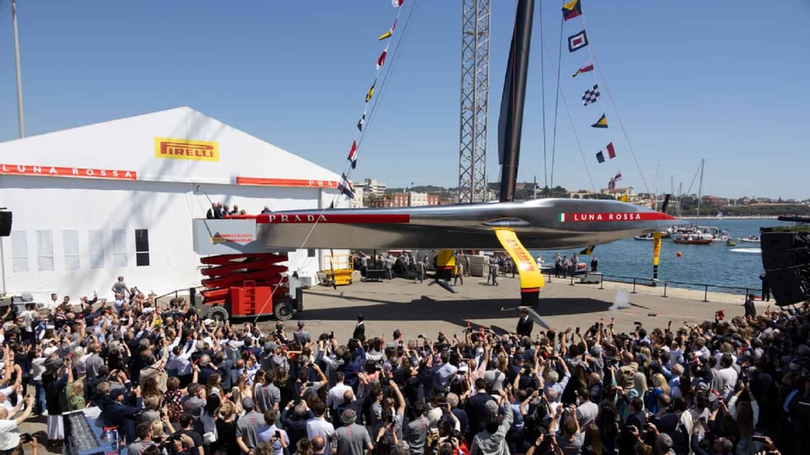 Luna Rossa, varato il nuovo AC75 con l'obiettivo di vincere l'America's ...