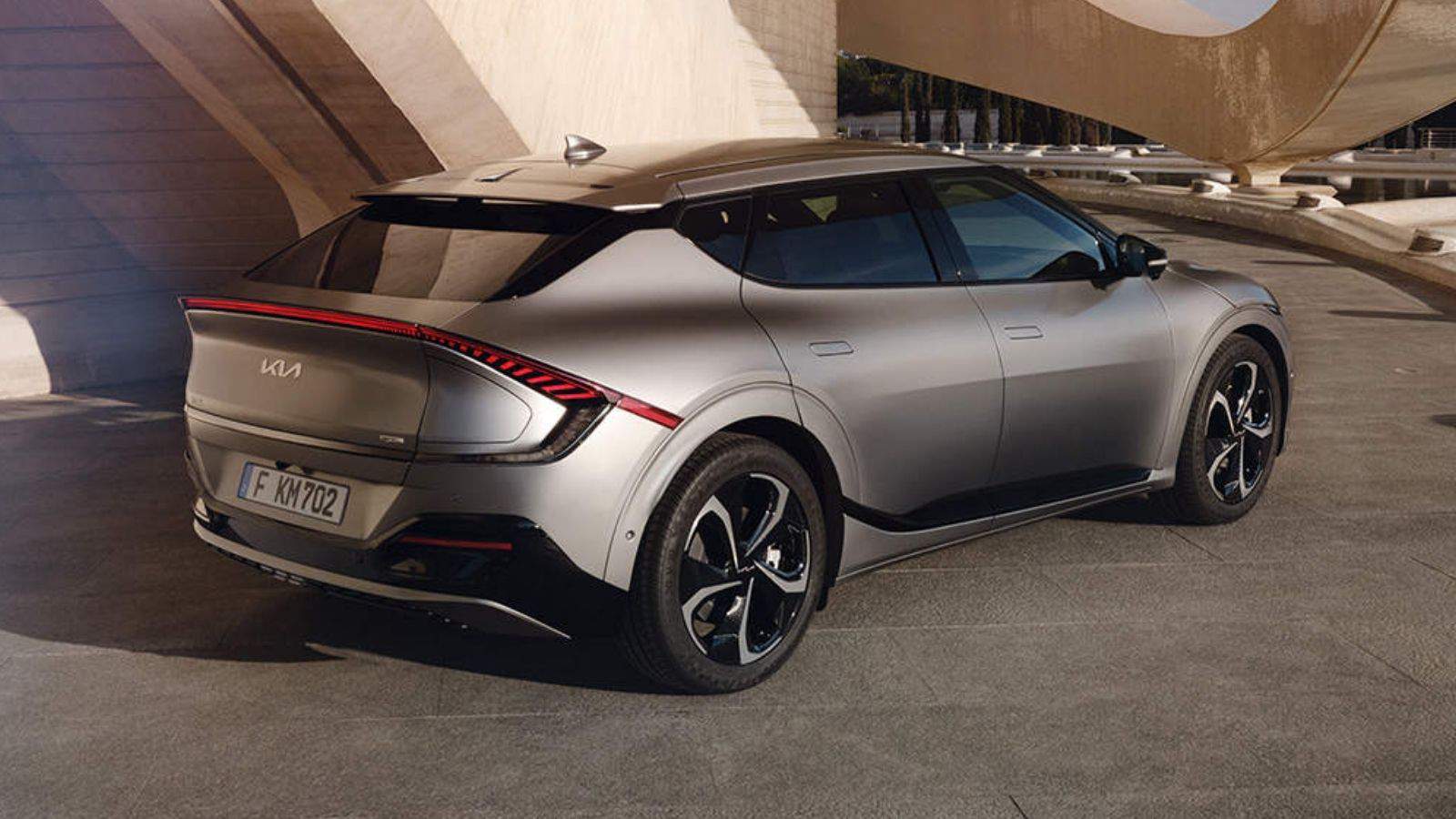 KIA EV6 2024: restyling con innovazioni tecnologiche e più autonomia