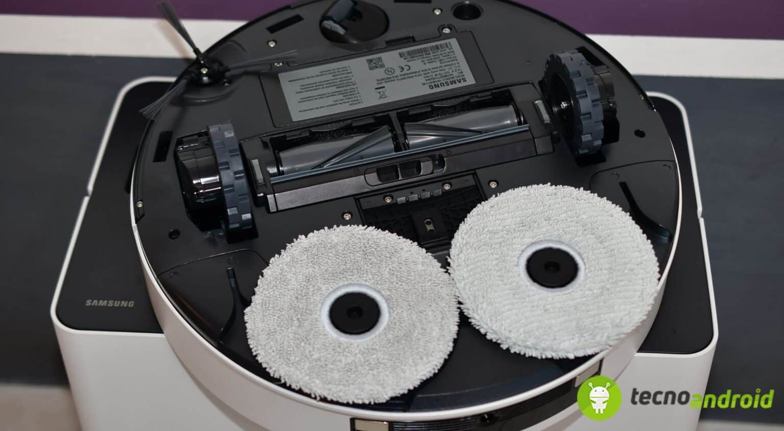 Samsung Jet Bot Combo AI: il robot aspirapolvere intelligente, la ...
