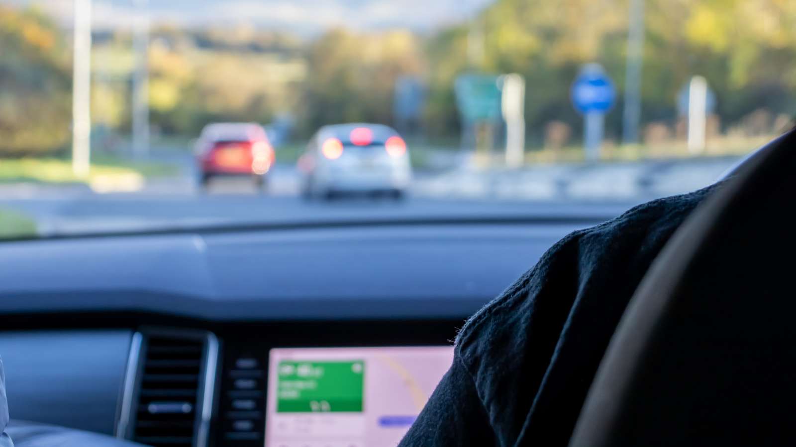 Android Auto introduce la Floating Toolbar per una guida più sicura