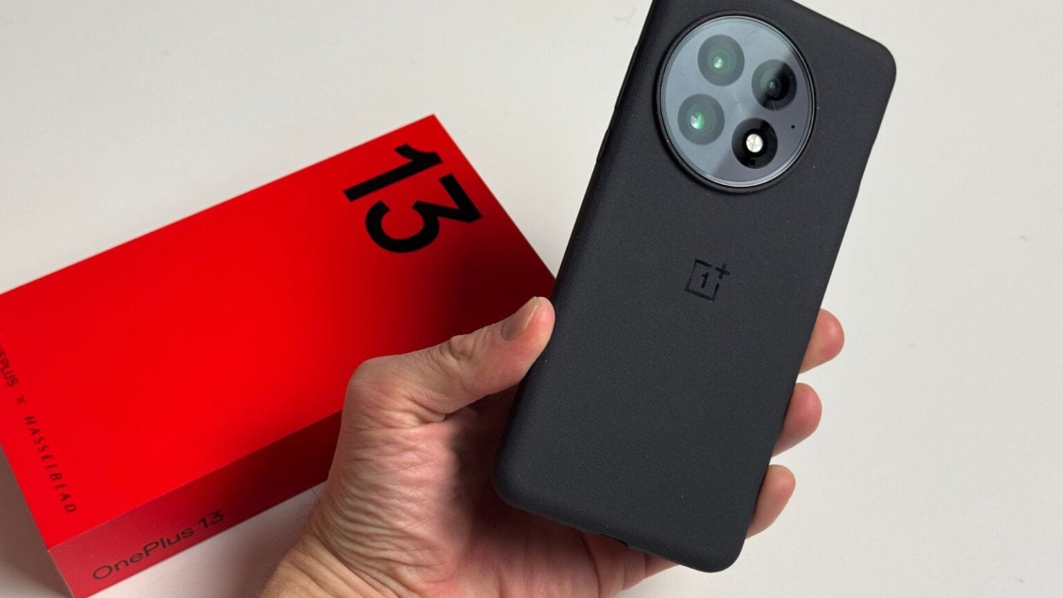 OnePlus 13: recensione dettagliata su prestazioni e caratteristiche