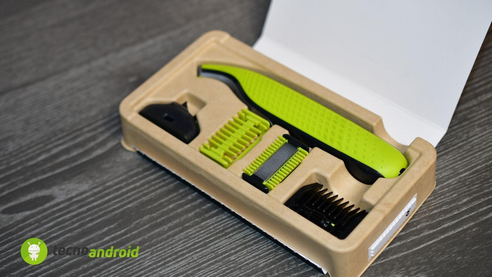 OneBlade di Philips: la rivoluzione per la rasatura di barba e corpo ...