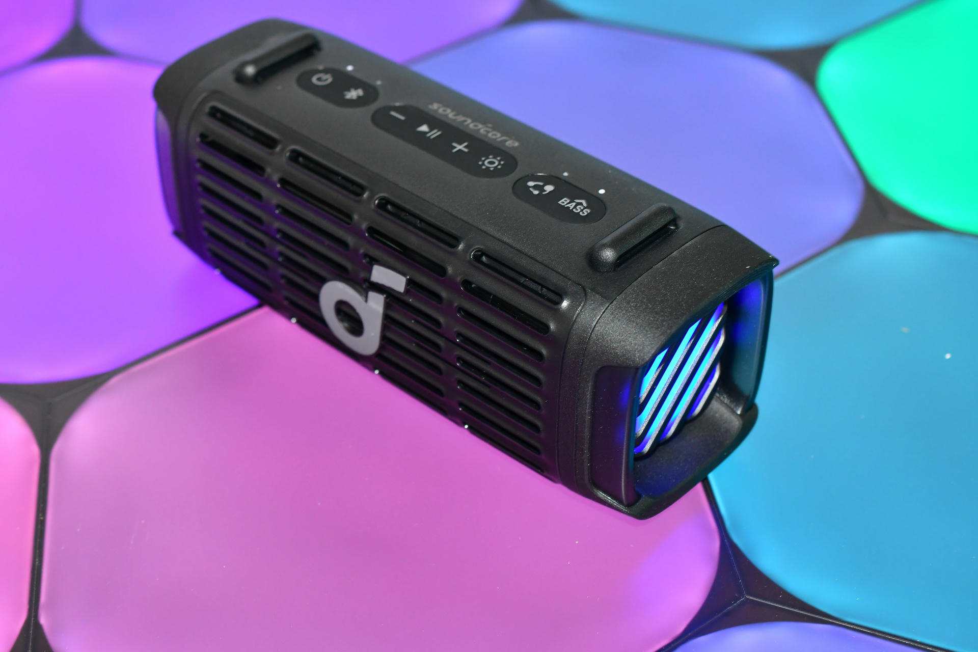 Soundcore Boom 3i: il nuovo speaker Anker da 50W che sopravvive a ...