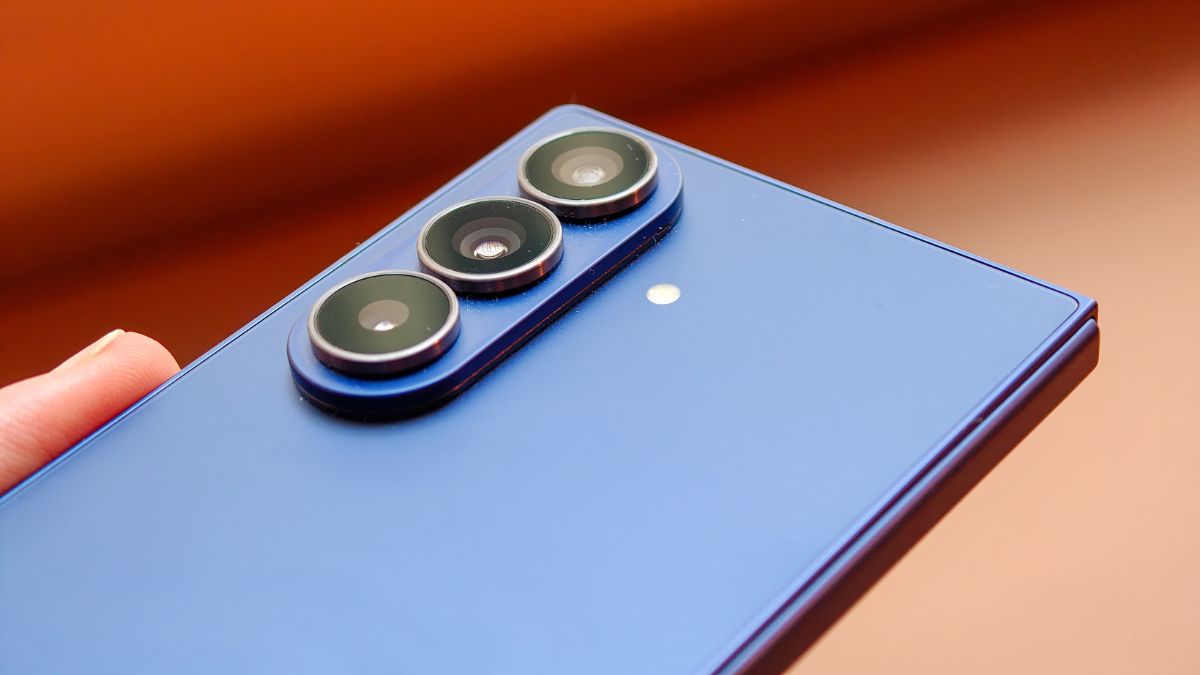 Samsung Galaxy Z Fold 8 Wide: il dummy svela le reali proporzioni ...