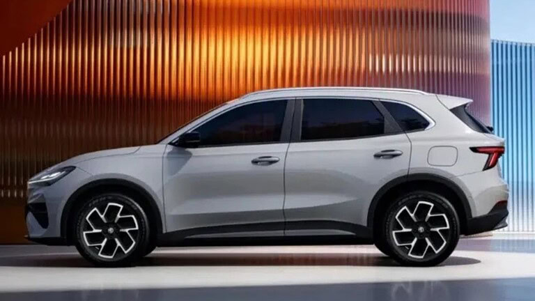 MG 4X: ufficiale la prima auto elettrica con batterie allo stato semi ...