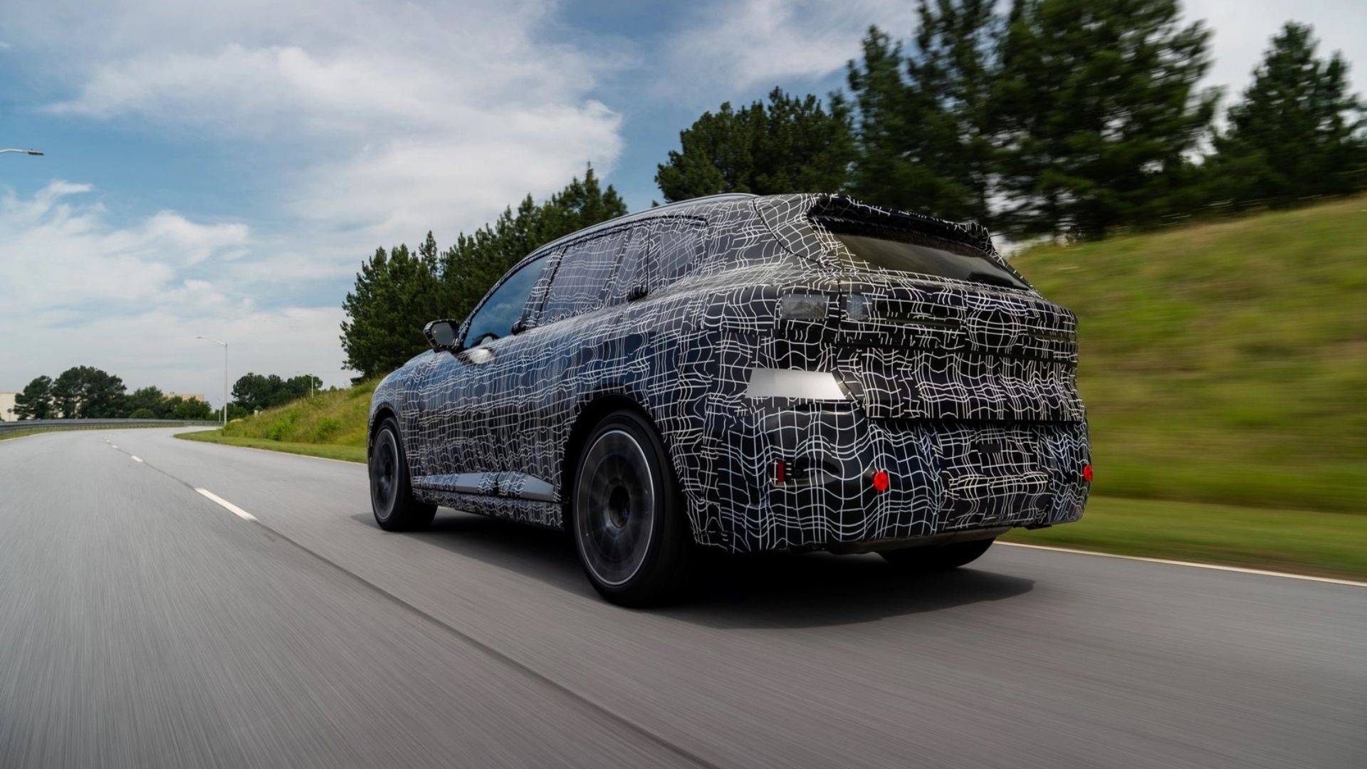 Nuova BMW X5 elettrica è in arrivo: avrà una batteria da 144 kWh ...